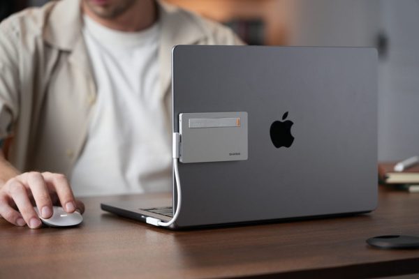 Disk Plus - Ultra-Slim, High-Speed SSD with Magnetic Attachment | TechVolt