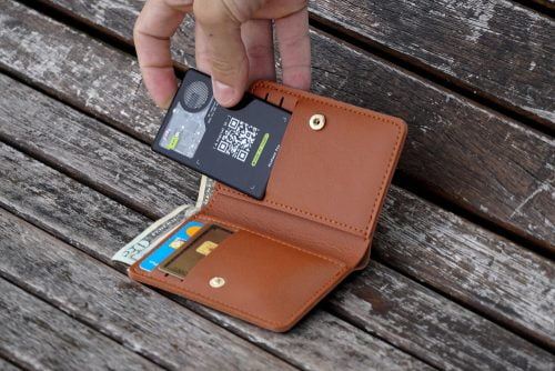 AirCard Pro – Ultra-Thin Bluetooth Tracker | TechVolt