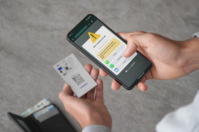 AirCard Pro – Ultra-Thin Bluetooth Tracker | TechVolt